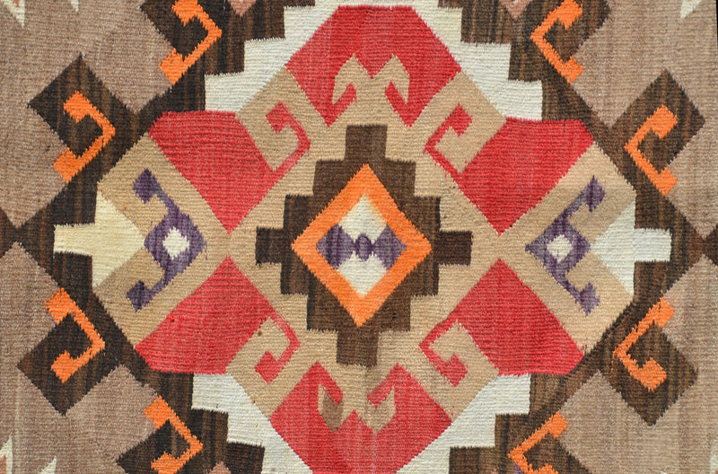 Bistie / Burnham Navajo Weaving : Historic : GHT 40 : 60" x 106" (5' x ...